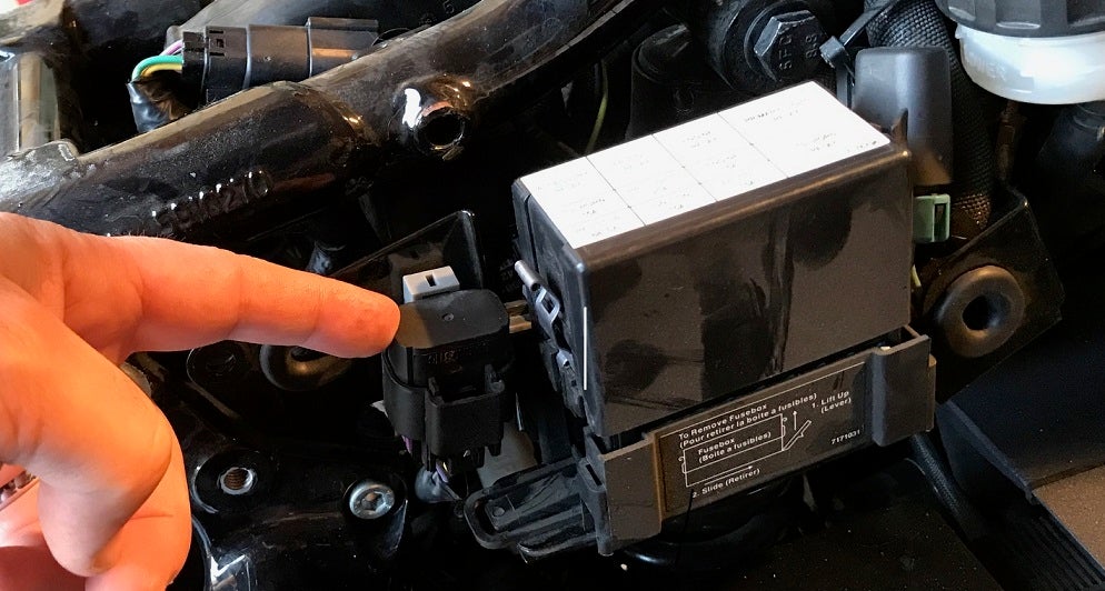 Turn Signal relay location | VOG Forum Turn Signal relay location | VOG Forum